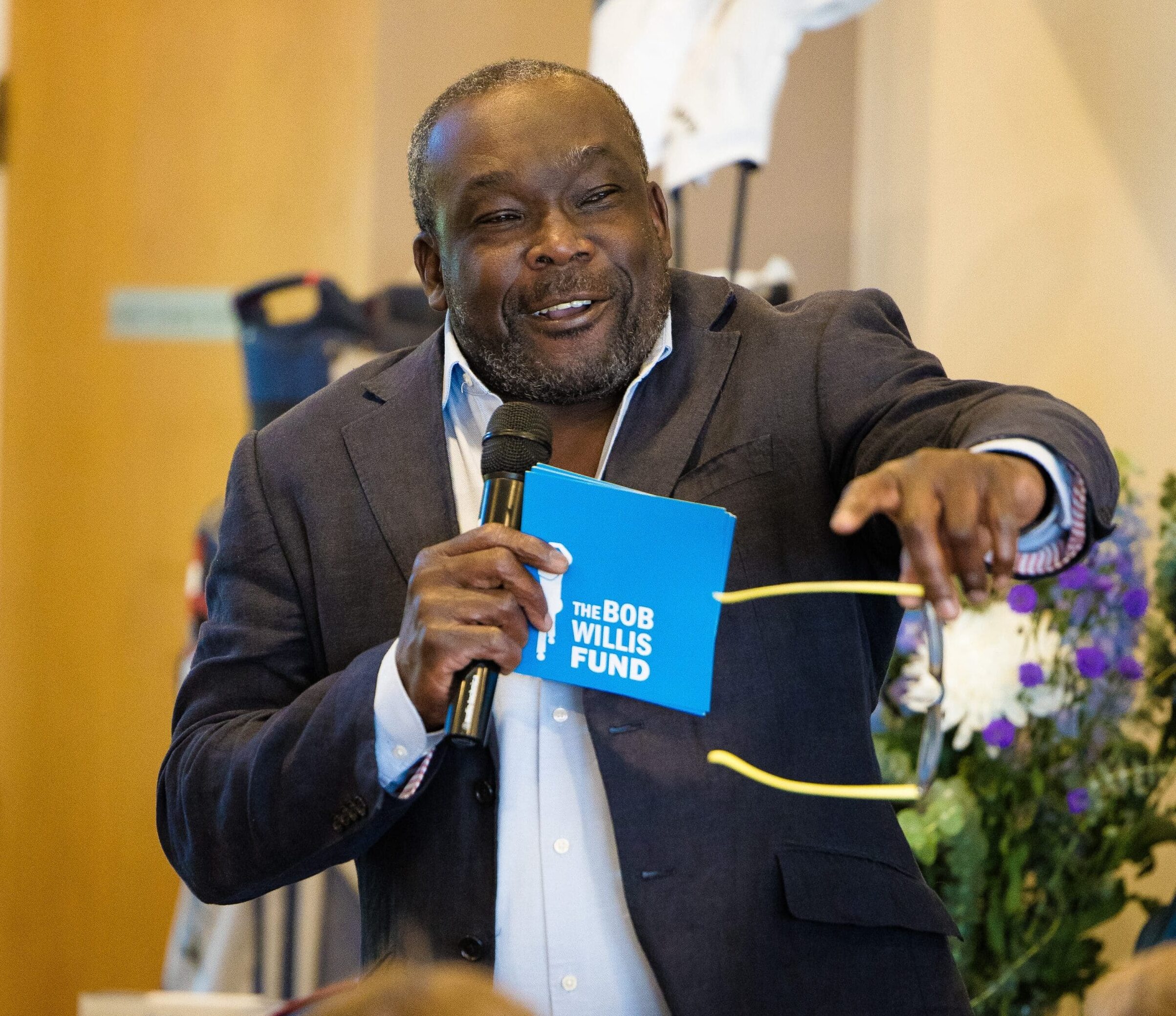 Gladstone Small Remembers Bob | The Bob Willis Fund